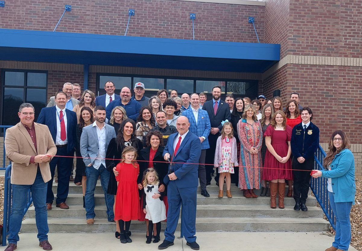 Ribbon Cutting of the Lannie Deweese Vocational Wing – Jobe for Kentucky